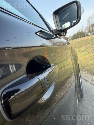 Black Volvo XC60 2012 in Jelgava, with an engine capacity of 2.40 L and mileage of 240 thousand km for 10300 €, photo 16 on AUTOMOTO.COM.LV