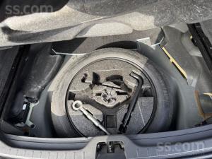Black Volvo XC60 2012 in Jelgava, with an engine capacity of 2.40 L and mileage of 240 thousand km for 10300 €, photo 17 on AUTOMOTO.COM.LV