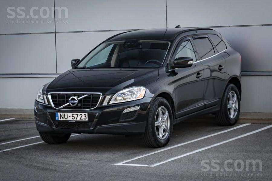 Black Volvo XC60 2012 in Riga, with an engine capacity of 2.00 L and mileage of 254 thousand km for 7990 €, photo 1 on AUTOMOTO.COM.LV