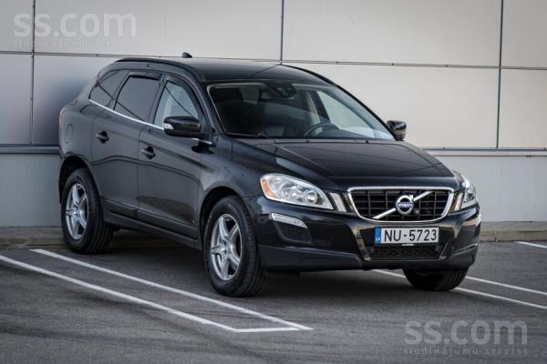 Black Volvo XC60 2012 in Riga, with an engine capacity of 2.00 L and mileage of 254 thousand km for 7990 €, photo 3 on AUTOMOTO.COM.LV