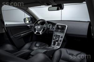 Black Volvo XC60 2012 in Riga, with an engine capacity of 2.00 L and mileage of 254 thousand km for 7990 €, photo 15 on AUTOMOTO.COM.LV