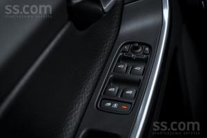 Black Volvo XC60 2012 in Riga, with an engine capacity of 2.00 L and mileage of 254 thousand km for 7990 €, photo 28 on AUTOMOTO.COM.LV