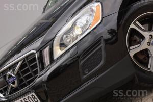 Melns Volvo XC60 2012 Rīga, ar dzinēja tilpumu 2.40 L un nobraukumu 411 tūkst. km par 6495 €, foto 3 vietnē AUTOMOTO.COM.LV