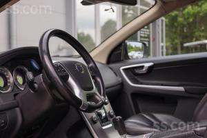 Melns Volvo XC60 2012 Rīga, ar dzinēja tilpumu 2.40 L un nobraukumu 411 tūkst. km par 6495 €, foto 10 vietnē AUTOMOTO.COM.LV