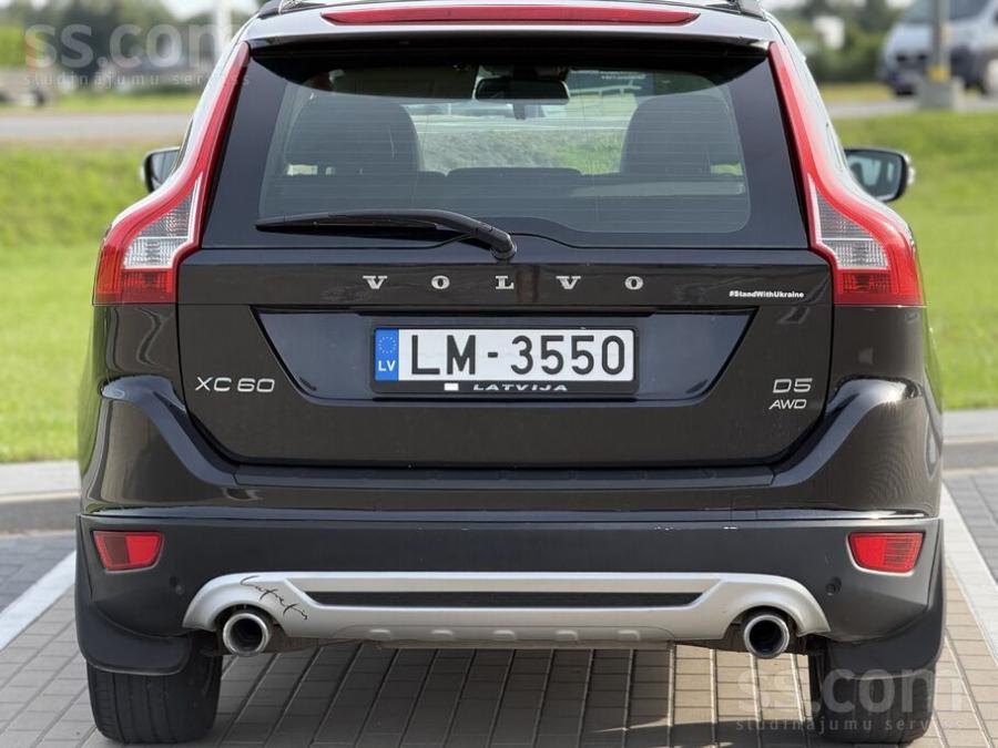 Melns Volvo XC60 2012 Rīga, ar dzinēja tilpumu 2.40 L un nobraukumu 0 tūkst. km par 7600 €, foto 14 vietnē AUTOMOTO.COM.LV