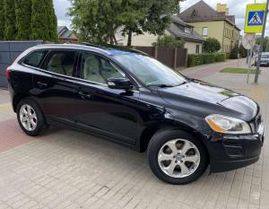 Melns Volvo XC60 2012 Marijampole, ar dzinēja tilpumu 2.40 L un nobraukumu 199 tūkst. km par 10999 €, foto 10 vietnē AUTOMOTO.COM.LV