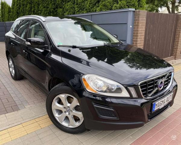 Black Volvo XC60 2012 in Marijampole, with an engine capacity of 2.40 L and mileage of 199 thousand km for 10999 €, photo 11 on AUTOMOTO.COM.LV
