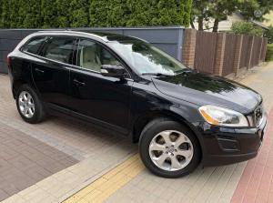Melns Volvo XC60 2012 Marijampole, ar dzinēja tilpumu 2.40 L un nobraukumu 199 tūkst. km par 10999 €, foto 12 vietnē AUTOMOTO.COM.LV
