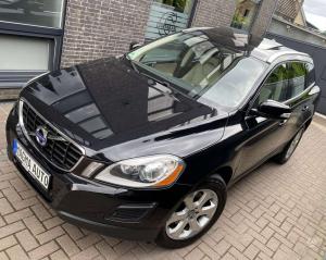 Melns Volvo XC60 2012 Marijampole, ar dzinēja tilpumu 2.40 L un nobraukumu 199 tūkst. km par 10999 €, foto 13 vietnē AUTOMOTO.COM.LV