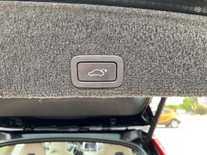 Melns Volvo XC60 2012 Marijampole, ar dzinēja tilpumu 2.40 L un nobraukumu 199 tūkst. km par 10999 €, foto 21 vietnē AUTOMOTO.COM.LV