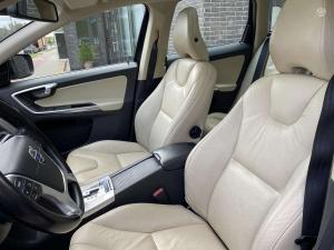 Melns Volvo XC60 2012 Marijampole, ar dzinēja tilpumu 2.40 L un nobraukumu 199 tūkst. km par 10999 €, foto 26 vietnē AUTOMOTO.COM.LV