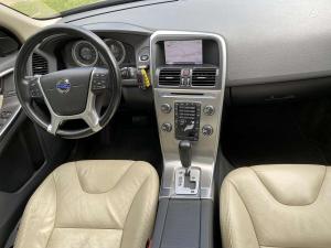 Melns Volvo XC60 2012 Marijampole, ar dzinēja tilpumu 2.40 L un nobraukumu 199 tūkst. km par 10999 €, foto 27 vietnē AUTOMOTO.COM.LV