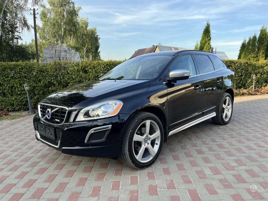 Melns Volvo XC60 2012 Viļņa, ar dzinēja tilpumu 2.40 L un nobraukumu 258 tūkst. km par 9899 €, foto 4 vietnē AUTOMOTO.COM.LV