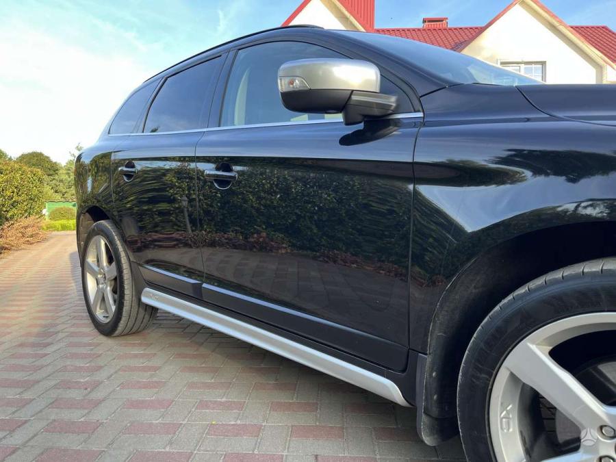 Melns Volvo XC60 2012 Viļņa, ar dzinēja tilpumu 2.40 L un nobraukumu 258 tūkst. km par 9899 €, foto 7 vietnē AUTOMOTO.COM.LV
