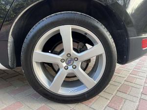 Melns Volvo XC60 2012 Viļņa, ar dzinēja tilpumu 2.40 L un nobraukumu 258 tūkst. km par 9899 €, foto 13 vietnē AUTOMOTO.COM.LV