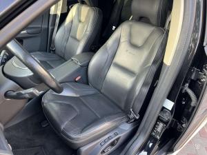 Melns Volvo XC60 2012 Viļņa, ar dzinēja tilpumu 2.40 L un nobraukumu 258 tūkst. km par 9899 €, foto 19 vietnē AUTOMOTO.COM.LV