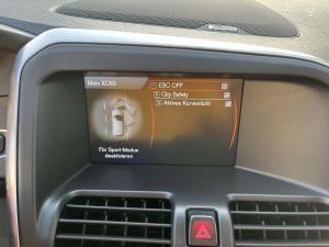Melns Volvo XC60 2012 Viļņa, ar dzinēja tilpumu 2.40 L un nobraukumu 258 tūkst. km par 9899 €, foto 23 vietnē AUTOMOTO.COM.LV