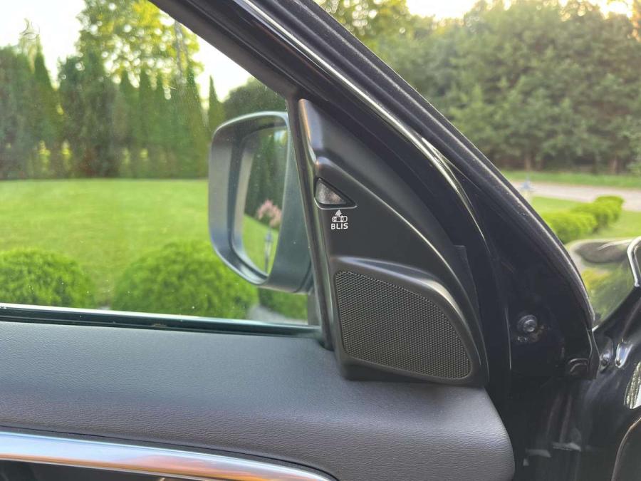 Melns Volvo XC60 2012 Viļņa, ar dzinēja tilpumu 2.40 L un nobraukumu 258 tūkst. km par 9899 €, foto 26 vietnē AUTOMOTO.COM.LV