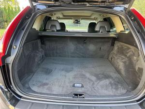 Melns Volvo XC60 2012 Viļņa, ar dzinēja tilpumu 2.40 L un nobraukumu 258 tūkst. km par 9899 €, foto 33 vietnē AUTOMOTO.COM.LV