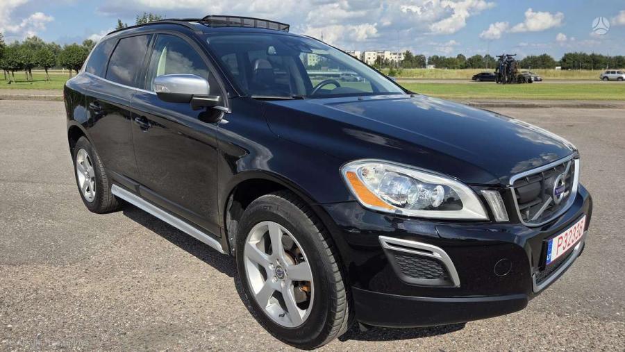 Melns Volvo XC60 2012 Kauņa, ar dzinēja tilpumu 2.40 L un nobraukumu 247 tūkst. km par 10200 €, foto 1 vietnē AUTOMOTO.COM.LV