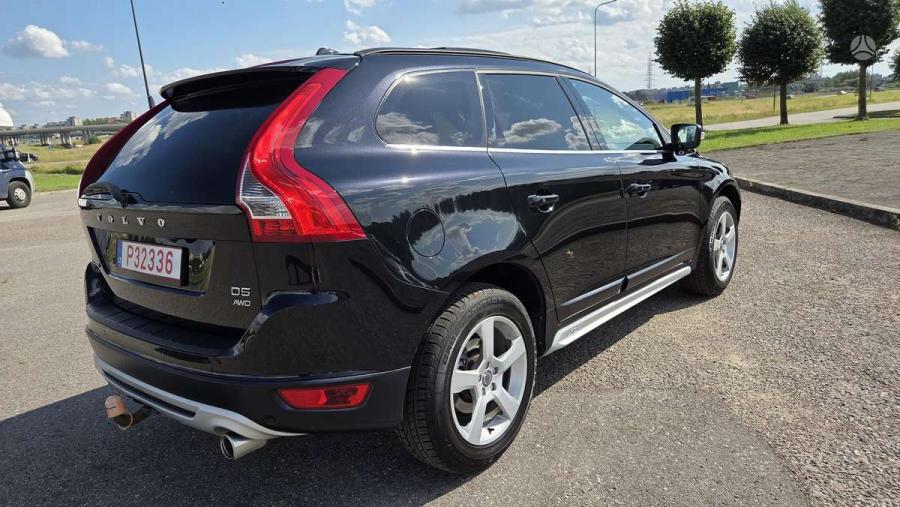 Melns Volvo XC60 2012 Kauņa, ar dzinēja tilpumu 2.40 L un nobraukumu 247 tūkst. km par 10200 €, foto 7 vietnē AUTOMOTO.COM.LV