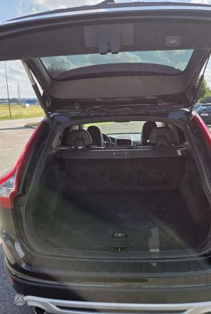 Melns Volvo XC60 2012 Kauņa, ar dzinēja tilpumu 2.40 L un nobraukumu 247 tūkst. km par 10200 €, foto 13 vietnē AUTOMOTO.COM.LV