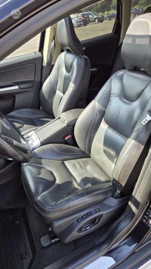 Melns Volvo XC60 2012 Kauņa, ar dzinēja tilpumu 2.40 L un nobraukumu 247 tūkst. km par 10200 €, foto 15 vietnē AUTOMOTO.COM.LV
