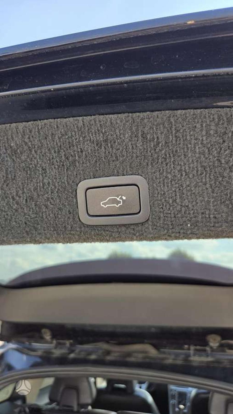 Melns Volvo XC60 2012 Kauņa, ar dzinēja tilpumu 2.40 L un nobraukumu 247 tūkst. km par 10200 €, foto 22 vietnē AUTOMOTO.COM.LV