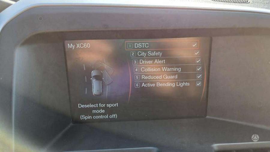 Melns Volvo XC60 2012 Kauņa, ar dzinēja tilpumu 2.40 L un nobraukumu 247 tūkst. km par 10200 €, foto 25 vietnē AUTOMOTO.COM.LV