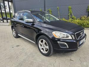 Melns Volvo XC60 2012 Viļņa, ar dzinēja tilpumu 2.40 L un nobraukumu 278 tūkst. km par 9900 €, foto  vietnē AUTOMOTO.COM.LV