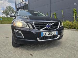 Melns Volvo XC60 2012 Viļņa, ar dzinēja tilpumu 2.40 L un nobraukumu 278 tūkst. km par 9900 €, foto 4 vietnē AUTOMOTO.COM.LV