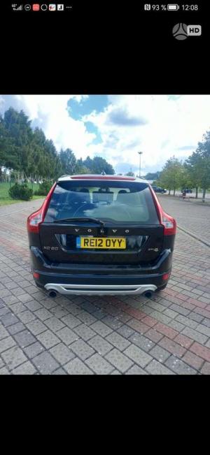 Black Volvo XC60 2012 in Silute, with an engine capacity of 1.98 L and mileage of 155 thousand km for 2650 €, photo 4 on AUTOMOTO.COM.LV