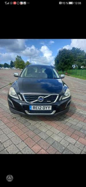 Black Volvo XC60 2012 in Silute, with an engine capacity of 1.98 L and mileage of 155 thousand km for 2650 €, photo 7 on AUTOMOTO.COM.LV