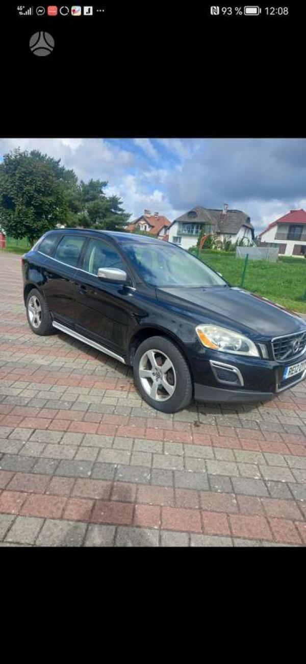 Black Volvo XC60 2012 in Silute, with an engine capacity of 1.98 L and mileage of 155 thousand km for 2650 €, photo 8 on AUTOMOTO.COM.LV
