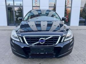 Black Volvo XC60 2012 in Vilnius, with an engine capacity of 2.40 L and mileage of 232 thousand km for 7950 €, photo 3 on AUTOMOTO.COM.LV