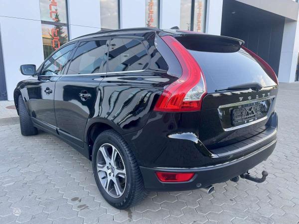 Melns Volvo XC60 2012 Viļņa, ar dzinēja tilpumu 2.40 L un nobraukumu 232 tūkst. km par 7950 €, foto 7 vietnē AUTOMOTO.COM.LV