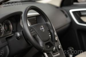 Black Volvo XC60 2012 in Jelgava, with an engine capacity of 2.00 L and mileage of 304 thousand km for 7000 €, photo 25 on AUTOMOTO.COM.LV