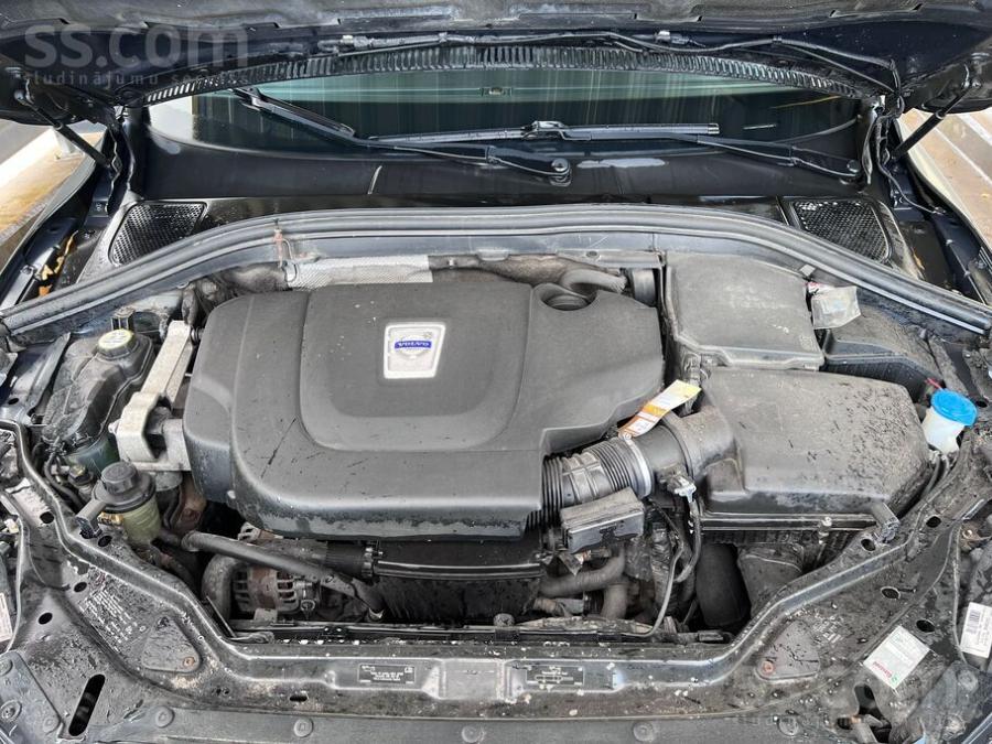 Melns Volvo XC60 2012 Liepāja, ar dzinēja tilpumu 2.00 L un nobraukumu 249 tūkst. km par 10500 €, foto 18 vietnē AUTOMOTO.COM.LV