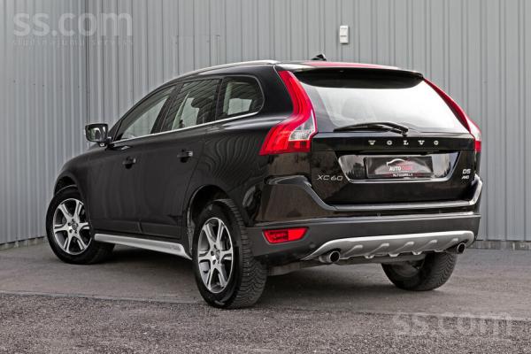 Volvo XC60 2012 in Ogre on AUTOMOTO.COM.LV Black Volvo XC60 2012 in Ogre, with an engine capacity of 2.40 L and mileage of 199 thousand km for 11900 €, photo 4 on AUTOMOTO.COM.LV