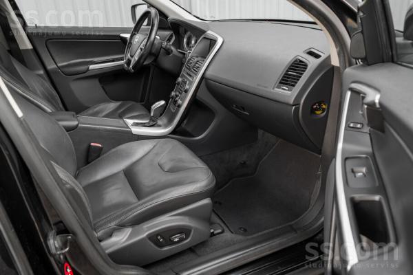 Volvo XC60 2012 in Ogre on AUTOMOTO.COM.LV Black Volvo XC60 2012 in Ogre, with an engine capacity of 2.40 L and mileage of 199 thousand km for 11900 €, photo 8 on AUTOMOTO.COM.LV