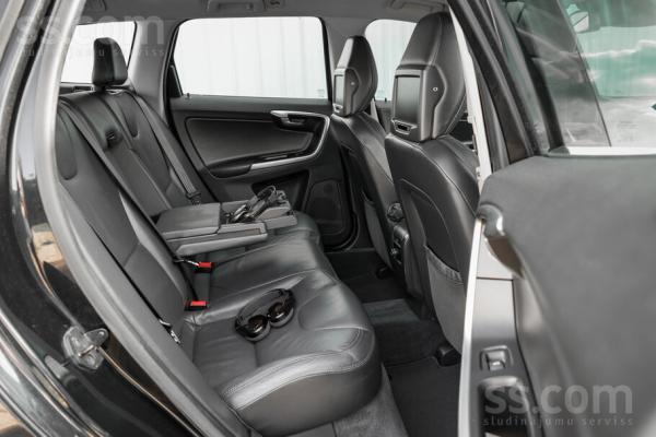 Volvo XC60 2012 in Ogre on AUTOMOTO.COM.LV Black Volvo XC60 2012 in Ogre, with an engine capacity of 2.40 L and mileage of 199 thousand km for 11900 €, photo 10 on AUTOMOTO.COM.LV