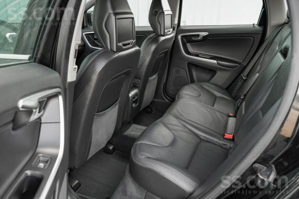 Volvo XC60 2012 in Ogre on AUTOMOTO.COM.LV Black Volvo XC60 2012 in Ogre, with an engine capacity of 2.40 L and mileage of 199 thousand km for 11900 €, photo 11 on AUTOMOTO.COM.LV