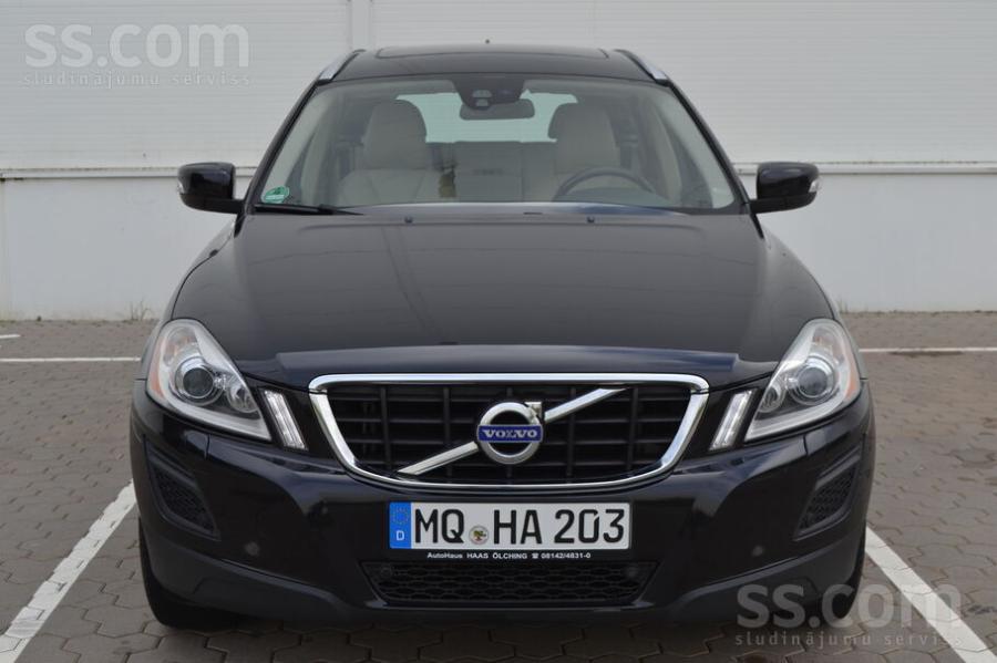 Melns Volvo XC60 2012 Rīga, ar dzinēja tilpumu 2.40 L un nobraukumu 296 tūkst. km par 9450 €, foto 3 vietnē AUTOMOTO.COM.LV