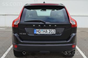 Melns Volvo XC60 2012 Rīga, ar dzinēja tilpumu 2.40 L un nobraukumu 296 tūkst. km par 9450 €, foto 6 vietnē AUTOMOTO.COM.LV