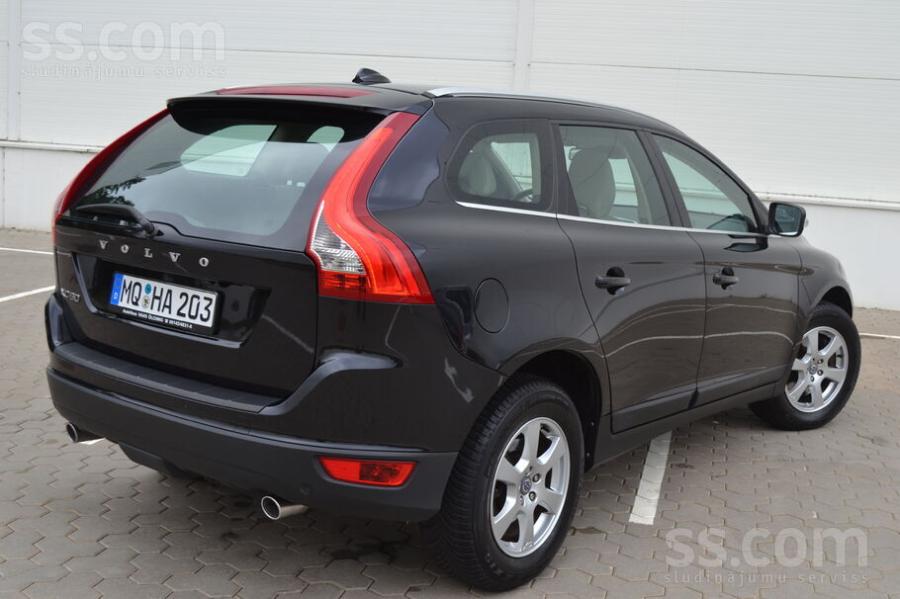 Melns Volvo XC60 2012 Rīga, ar dzinēja tilpumu 2.40 L un nobraukumu 296 tūkst. km par 9450 €, foto 7 vietnē AUTOMOTO.COM.LV