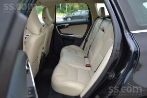 Melns Volvo XC60 2012 Rīga, ar dzinēja tilpumu 2.40 L un nobraukumu 296 tūkst. km par 9450 €, foto 12 vietnē AUTOMOTO.COM.LV