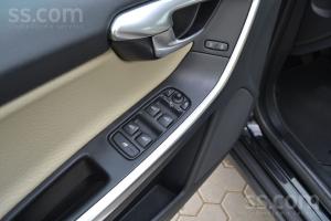 Melns Volvo XC60 2012 Rīga, ar dzinēja tilpumu 2.40 L un nobraukumu 296 tūkst. km par 9450 €, foto 14 vietnē AUTOMOTO.COM.LV