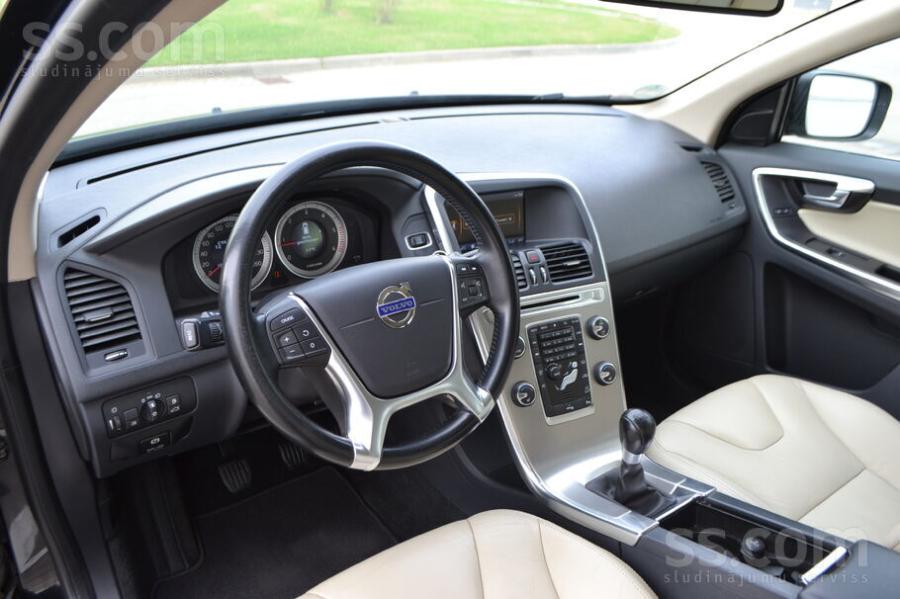 Melns Volvo XC60 2012 Rīga, ar dzinēja tilpumu 2.40 L un nobraukumu 296 tūkst. km par 9450 €, foto 15 vietnē AUTOMOTO.COM.LV