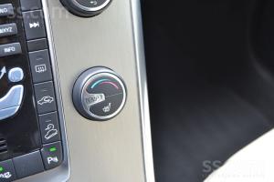 Melns Volvo XC60 2012 Rīga, ar dzinēja tilpumu 2.40 L un nobraukumu 296 tūkst. km par 9450 €, foto 23 vietnē AUTOMOTO.COM.LV