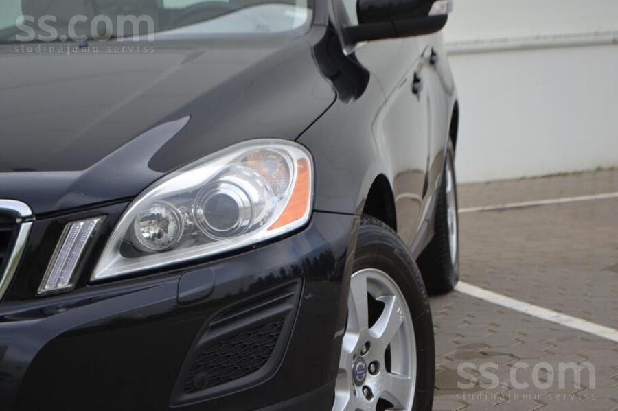 Melns Volvo XC60 2012 Rīga, ar dzinēja tilpumu 2.40 L un nobraukumu 296 tūkst. km par 9450 €, foto 30 vietnē AUTOMOTO.COM.LV